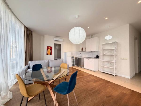 Gagarin Plaza Design Apartment - Odessa