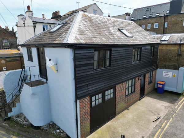 Old Boathouse 3 Bed 2 Bath Nr Beach Inc Parking - Broadstairs