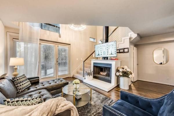 Spacious And Bright, 2-story Executive Loft - Dallas, TX