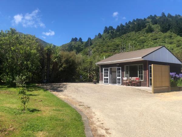 The Cottage In Waikawa - Picton