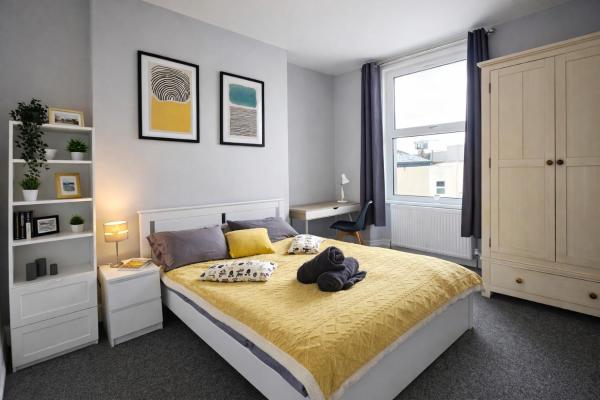 Spacious Penthouse In Central Plymouth 3 Large Bedrooms - Cawsand Bay