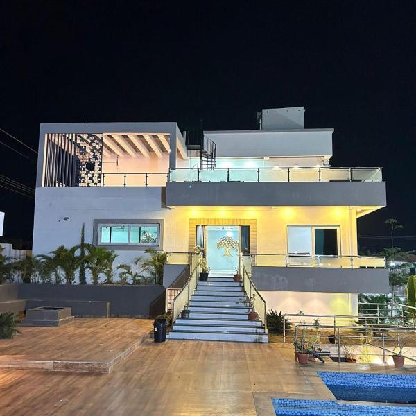 Maa Stays - Gold Finch - 