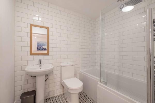 Entr - Ground Floor Apartments In Windsor - Slough