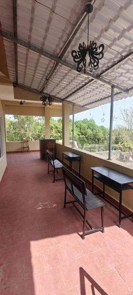 Bay Castle Home Stay - Mahabalipuram