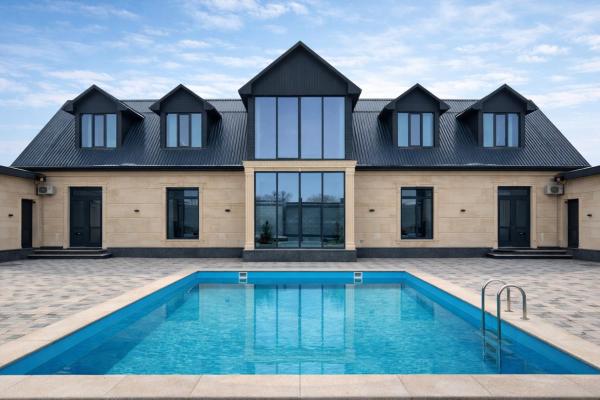 Huaxia Hotel Bishkek - Biskek