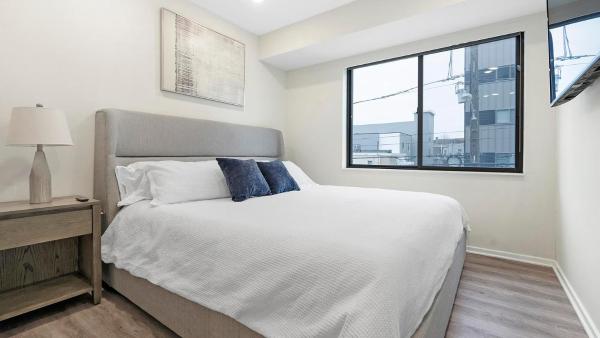 Landing Incredible 2bd Gym - Chester, PA