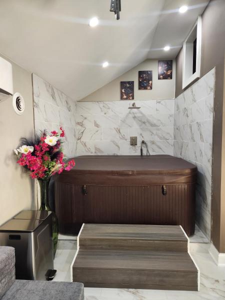 Tranquil Touch Spa Suite - Garden City, NY