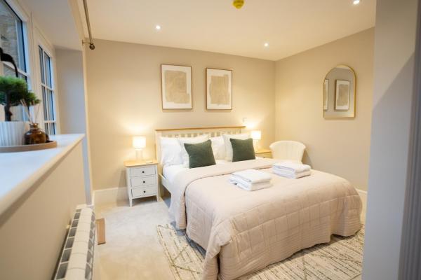 Brand New Modern 2-bed Dog-friendly Apartment In Broadway High Street - Sleeps 6 - Broadway