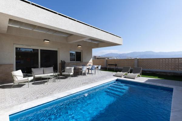 וילה פאן 4 חדרי שינה בריכה מחוממת Villa Fun 4 Br Heated Pool - Eilat