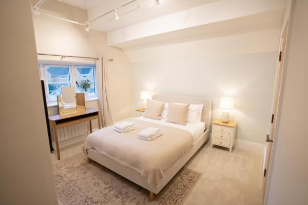 Brand New Modern 2br Apt In Broadway High St - Sleeps 6 - Broadway