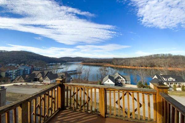 Spacious Lakeview Townhouse Sleeps 8 Deck Grill - Clinton, TN