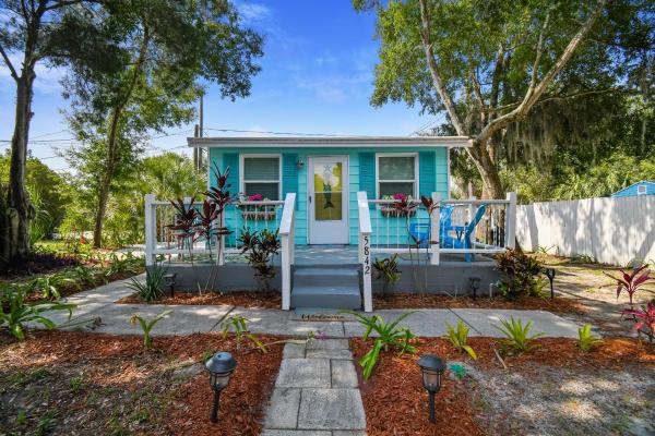 Downtown Bungalow #1 - New Port Richey, FL