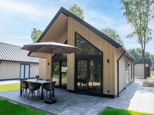Luxury Ecovilla With Forest View For 6 Person - Eindhoven Airport (EIN)