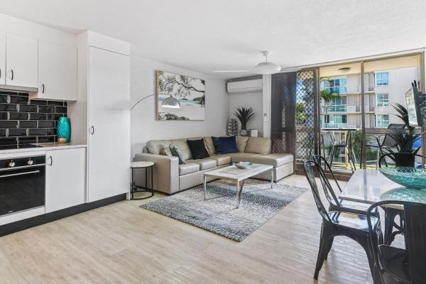 Heart Of Mooloolaba - Beach & Wharf - Mooloolaba