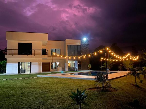 La Toacana, Casa De Verano, Moderna Y Espaciosa - Alcalá