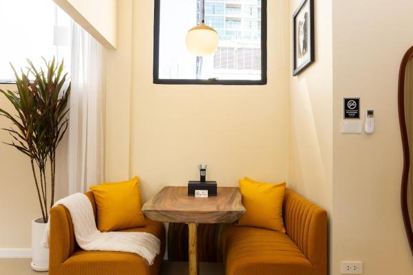 Studio For 3 Guests With Kitchen At Center Sathorn - Bangkok