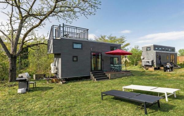 Unique Tinyhouse Retreat With Bbq Near Asheville - アシュビル, NC