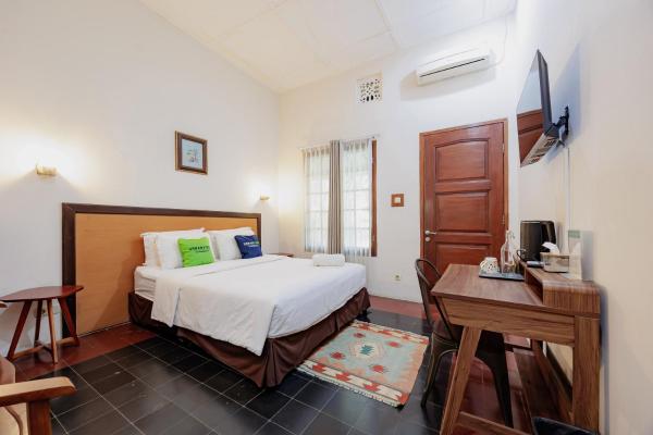 Urbanview Rumah Ebo Dago Bandung - Bandung