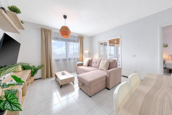 Casa Atassara - 500m To The Beach, Ping-pong And Foosball By Lanzarote Vacation Homes - Lanzarote