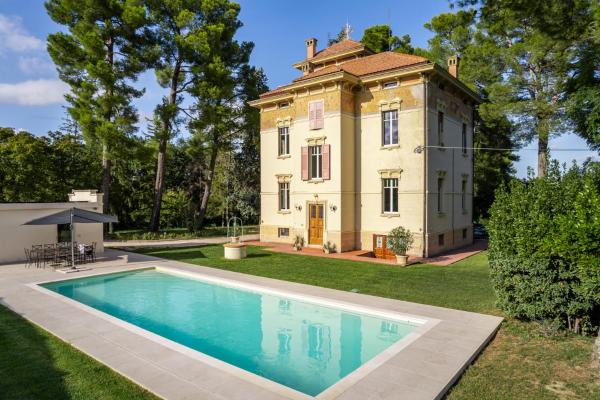 Villa Fazi - Liberty Style Villa With Private Pool & Park - Marche