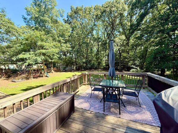 Spacious 4br With 2 Full Kitchens Sports And Nature - Kennesaw, GA