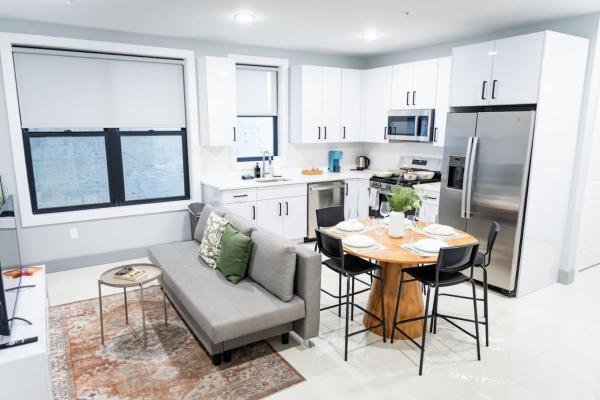 Bright Apartment With Free Parking Near Nyc - Englewood, NJ