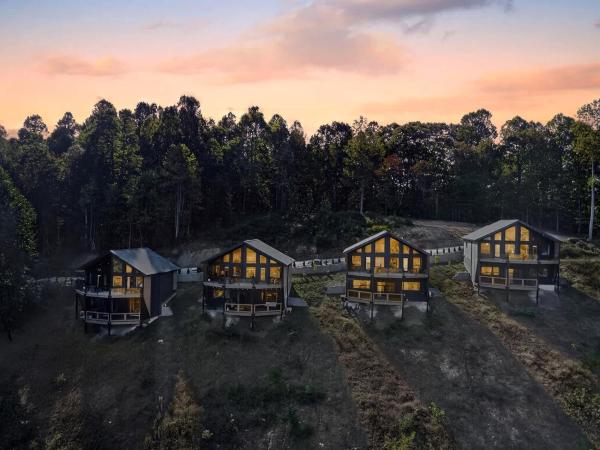 High Top Refuge At Saluda Mountain Retreats - Saluda, NC