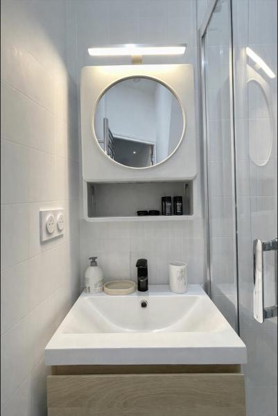 Tour Eiffel Chateau Montparnasse - Gare Montparnasse - Paris