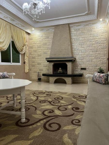 Spacious Family Apartment - Errachidia