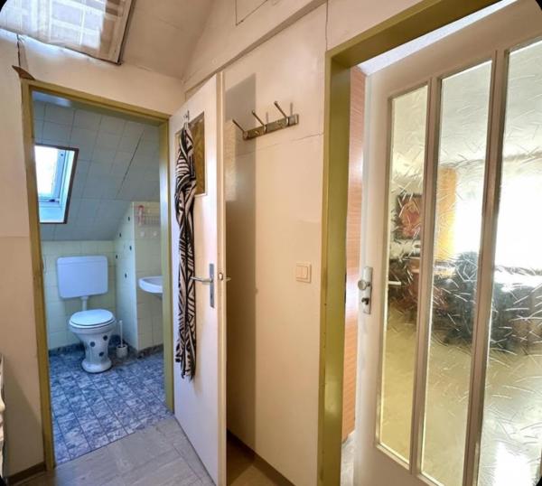 Private Top Floor Apartment - Offenbach am Main