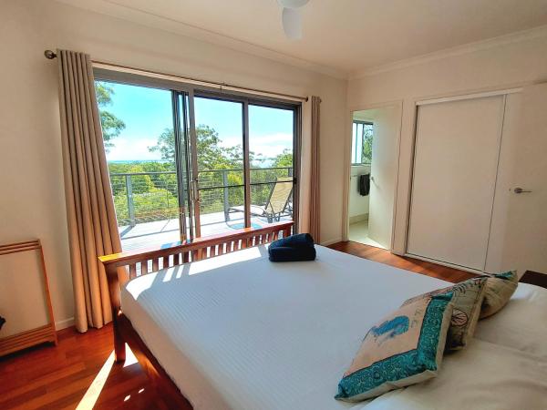 Great Water And Sunset Views Kingfisher Bay - Fraser Island