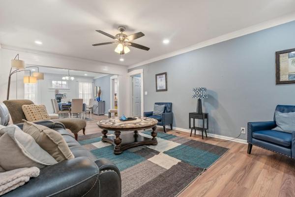 Mara Retreat-unit B- Fire Pit-patio-games-jacuzzi-ping Pong Table - Birmingham, AL