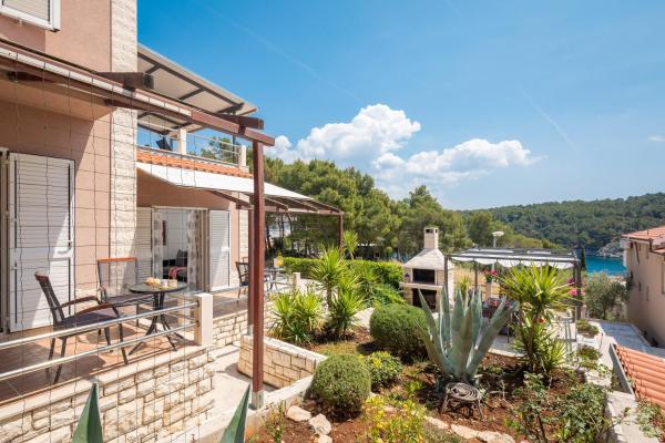 Apartments By The Sea Cove Osibova, Brac - 12062 - Milna