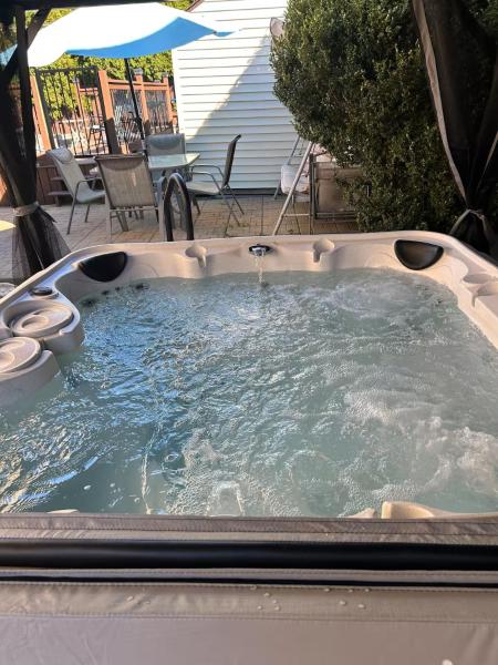 Maison Spacieuse 3ch Piscine Et Jardin Privé - Longueuil