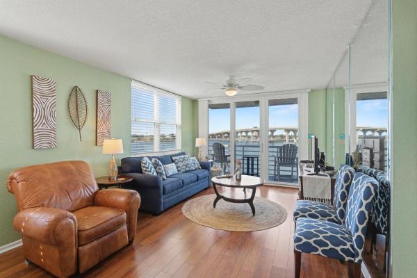 Bahia Del Mar 9-317 - St. Petersburg, FL