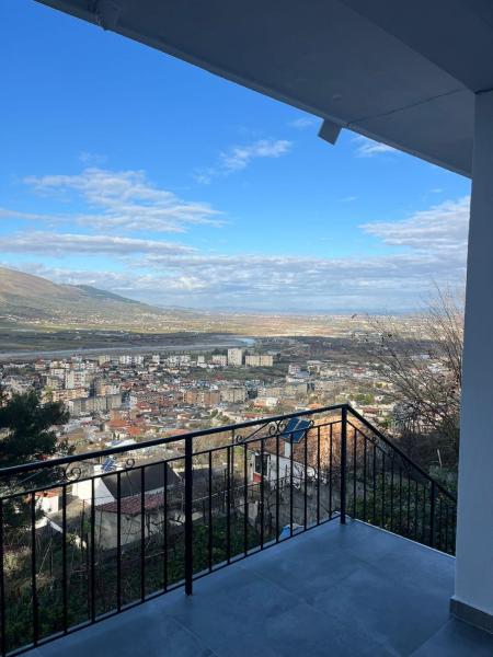 Pine Hill Villa - District de Berat