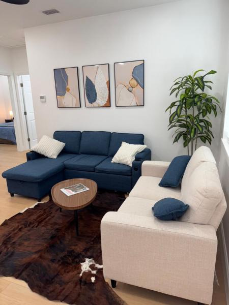 Beautiful Apartment Convenient Location - St. Petersburg, FL