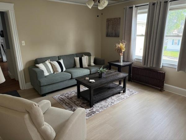 Cozy Urban Retreat - Rhode Island