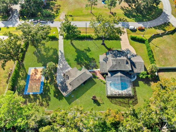 Private Pool - Pickleball - Game Room - Sleeps 18 - Clearwater, FL