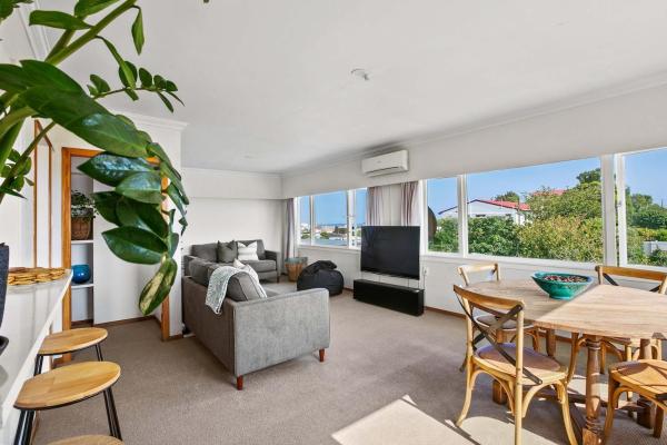 Sunset On St Aubyn - Inglewood