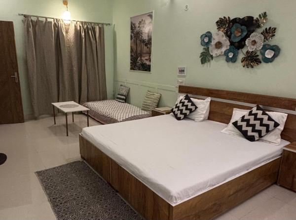 Peepal In Aranyaa Cottage Homestay Vrindavan - Rajasthan