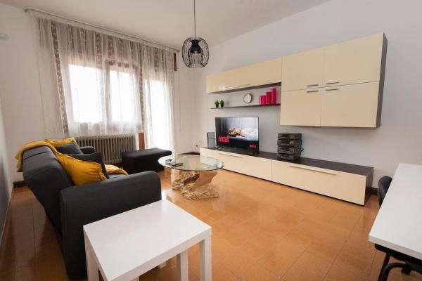 Einaudi Apartment, Ps5, Near The City Center - Conegliano