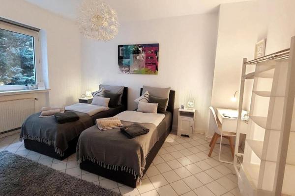 Gockel Homes 2 - Central With Balcony & Netflix - Essen main station