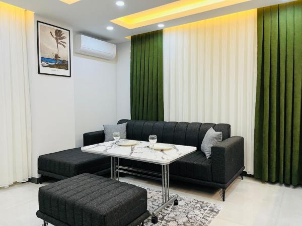 13 Luxury Apartment With Elevator In The Center - Antalya
