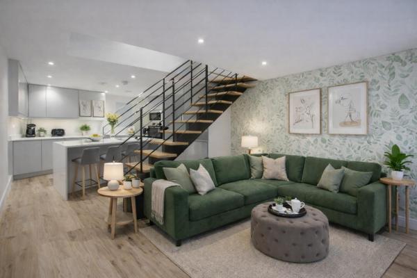 Modern 4 Bedroom Home In Cheltenham - City Centre - Cheltenham