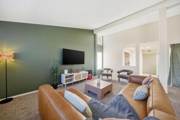 Albuquerque Escape - Hot Tub Atrium Home - Albuquerque, NM