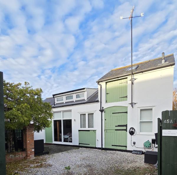 The Old Stables - Felixstowe