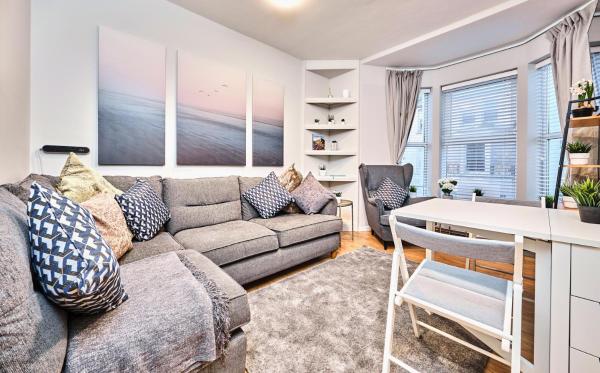 Princess Yellow 2 ~ Spacious Modern Apt At Harbour - Portrush
