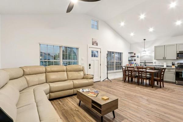 Oasis Purple - St. Augustine, FL