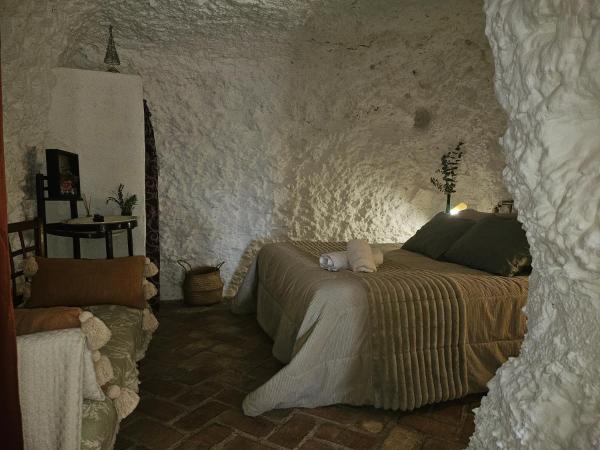 Cueva El Madrono - Jaén